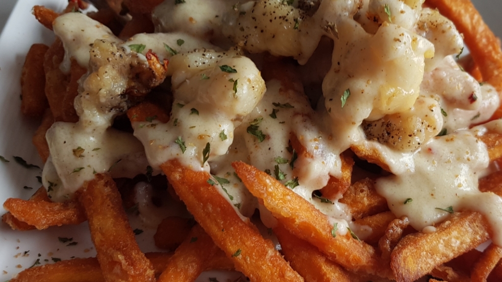 TGIF to these Loaded Lobster Fries! – Suga Lifestyle